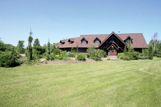 Aitken, MN | Hammer Beam Trusses | Custom Timber Frames